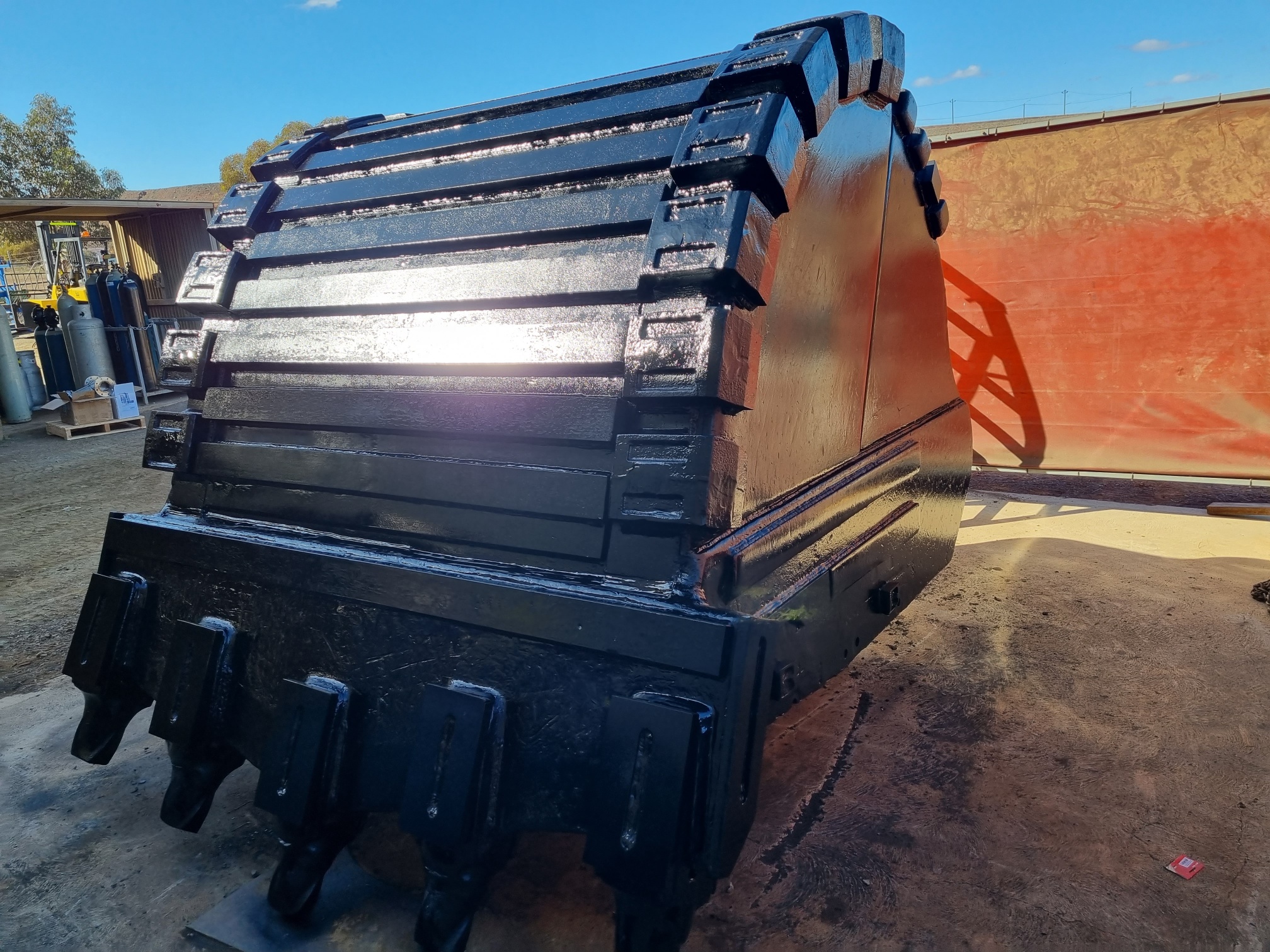 Hitachi Ex1200 Refurbished Bucket Hitachi - Worthy Parts