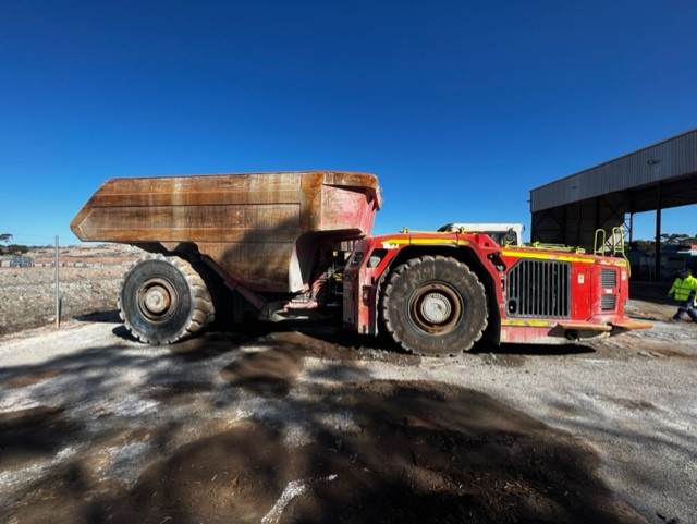 Sandvik Th663i Underground Truck - Worthy Parts