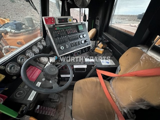 Maclean Lr3-010 Boom Lift - Worthy Parts